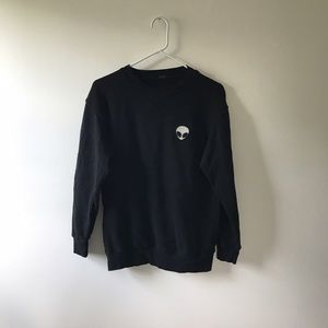 Best 25+ Deals for Brandy Melville Alien Top | Poshmark